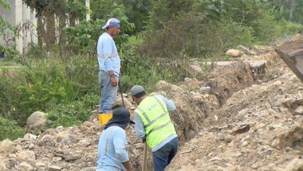 1.800 metros lineales de tubería pead de distribución de agua potable ...